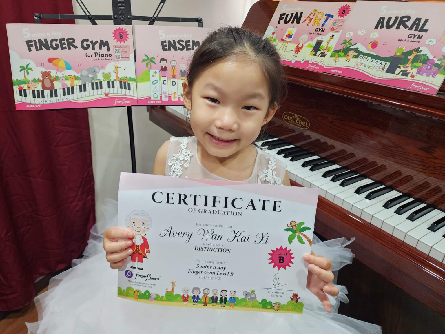 Students' Assessment Exams (5 mins) - fingerssmart